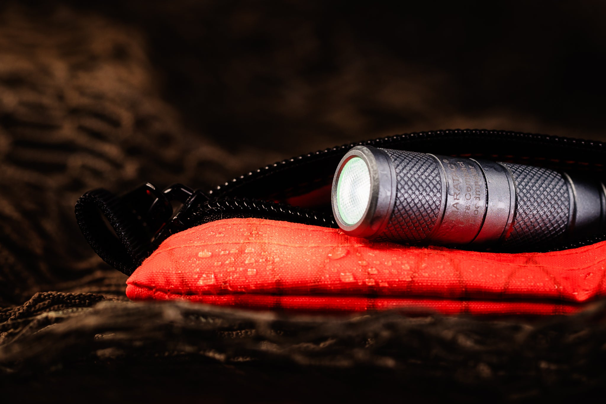 Ultra Compact Floodmaster AA / 14500 Flashlight by Maratac® – CountyComm