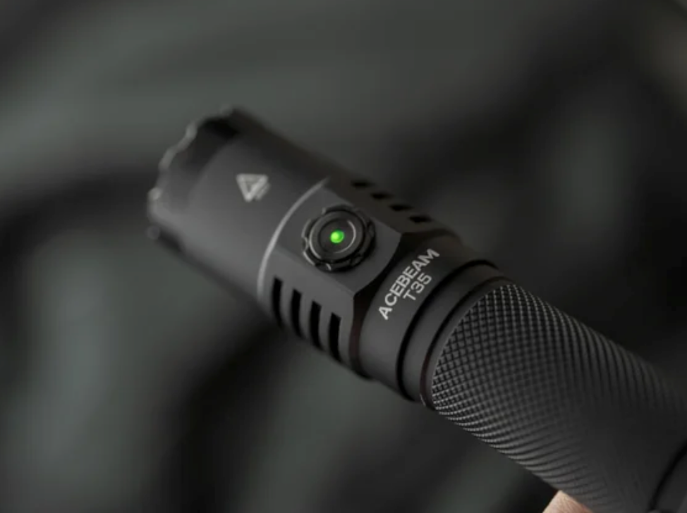 T35 CRTF 18650 Dual Switch Flashlight by Acebeam – CountyComm