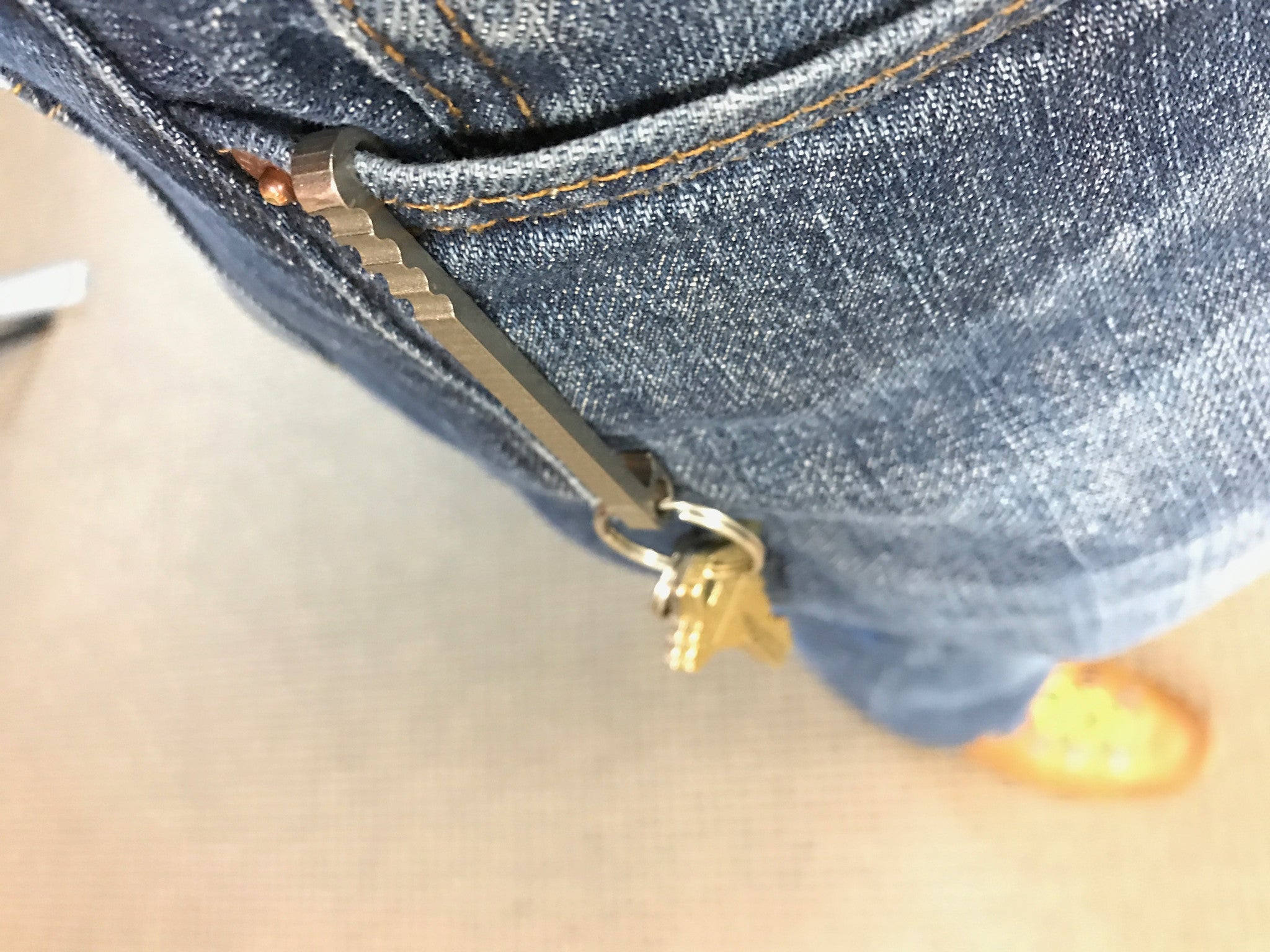 Key Amigo Titanium Key Clip ~ – CountyComm