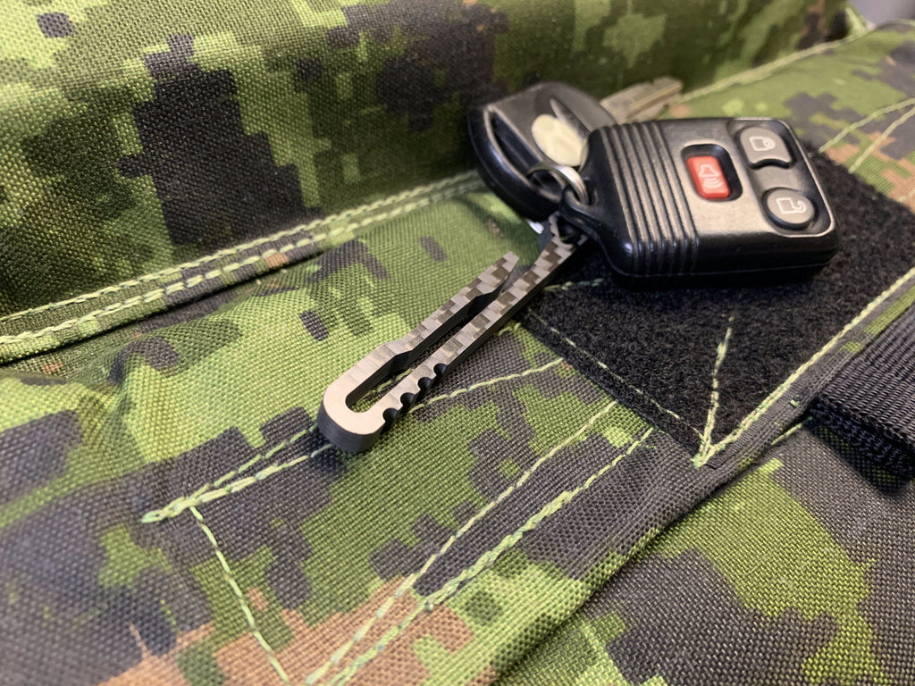 Carbon Fiber Key Amigo Key Clip | CountyComm